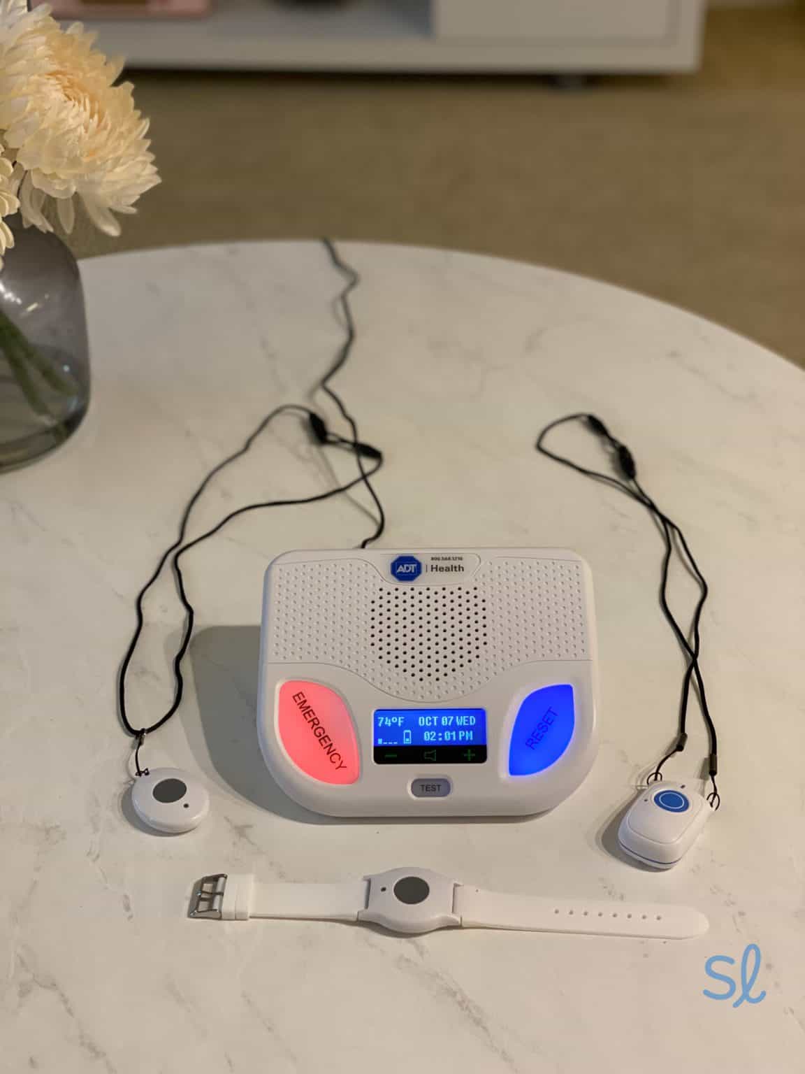 Best Medical Alert Systems for Seniors With Dementia, Tested and Reviewed