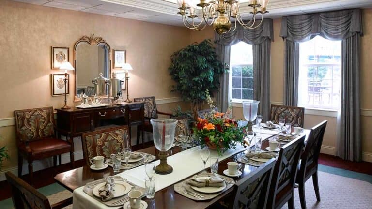 Atria Senior Living Costs and Review | SeniorLiving.org